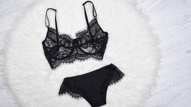 Descubra os significados das cores de lingerie - PORTAL SBCE